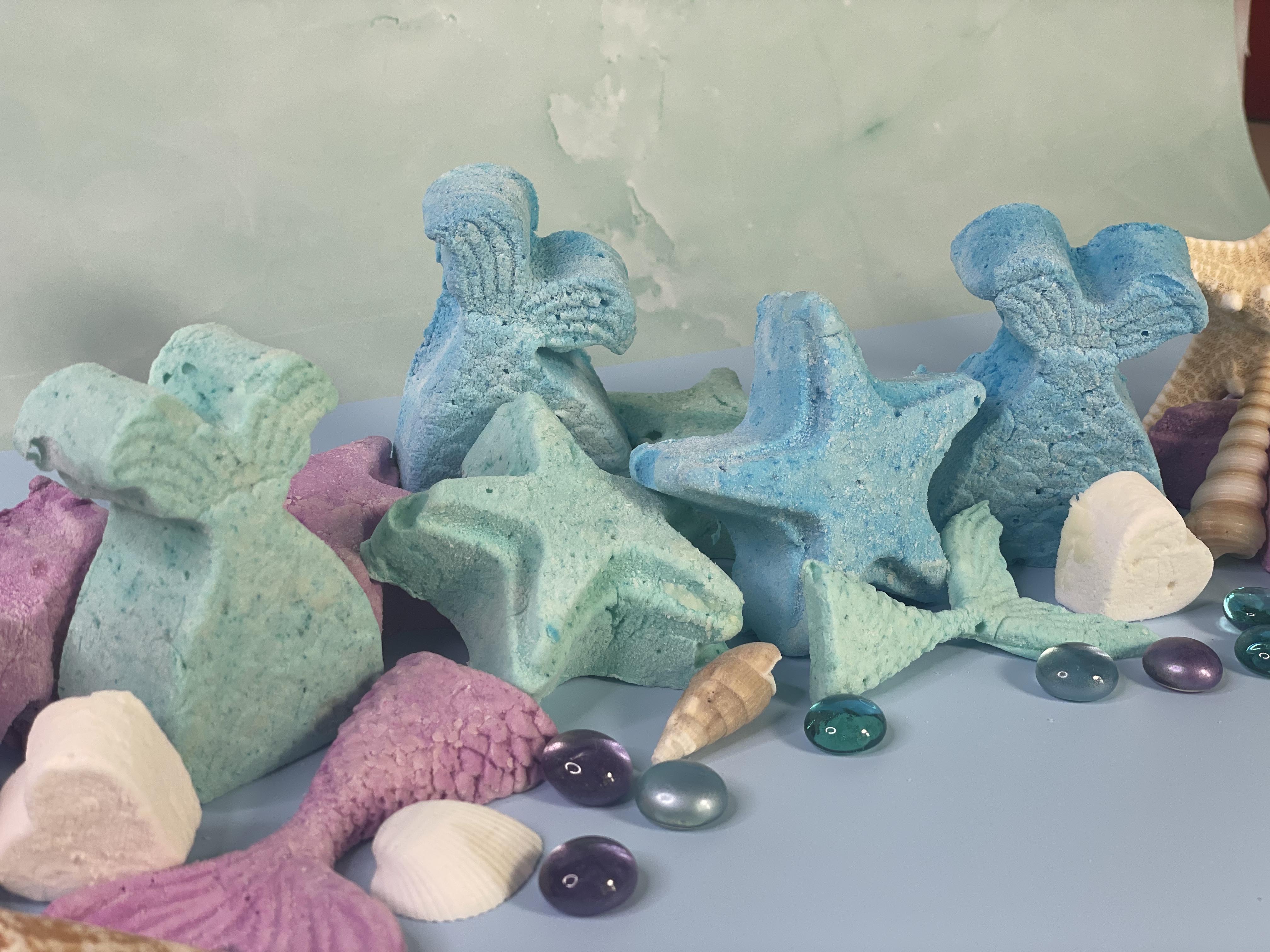 How to Make DIY Mermaid Marshmallows with a Silicone Mold - The ...